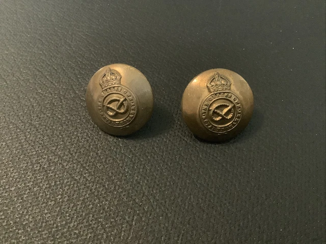 MILITARY BUTTONS. THE Queens Own Royal Yeomanry. ( Staffordshire) £7.00 ...
