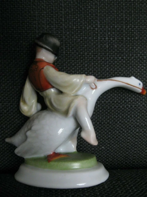 HEREND PORZELLAN GÄNSEREITER Nils Holgersen Figur 1. Wahl Bodenmarke ...