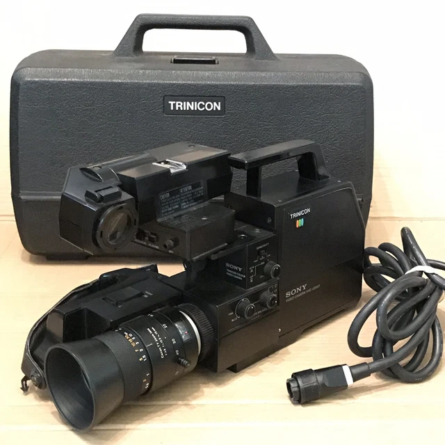 VINTAGE SONY TRINICON HVC-2000P Video Camera with Hard Case - Canon TV ...