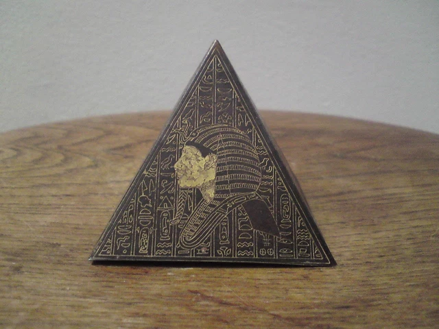 EGYPTIAN PYRAMID PAPERWEIGHT hieroglyphic motif HASSAN etched brass ...