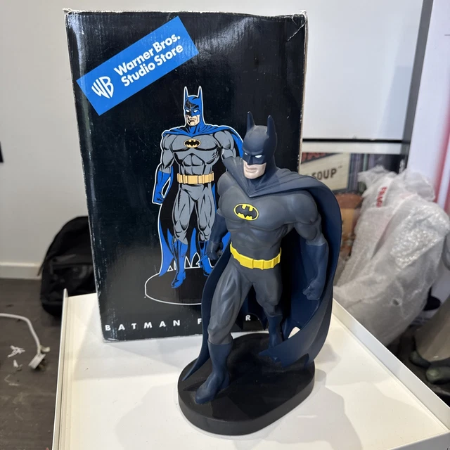 BATMAN STATUE WARNER Brothers Studio Store Exclusive 1997 Dc Wb £65.00 ...