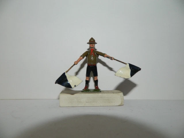 VINTAGE BRITAINS LEAD Boy Scout With Signaling Flags £19.99 - PicClick UK