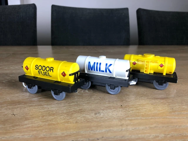 THOMAS & FRIENDS Trackmaster Milk Tanker & Sodor Fuel Tanker Train Lot ...