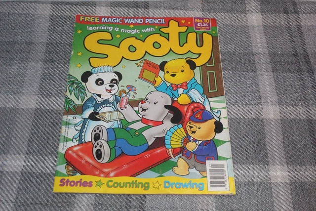 SOOTY MAGAZINE LEARNING Is a Magic With - Issue 10 £4.99 - PicClick UK