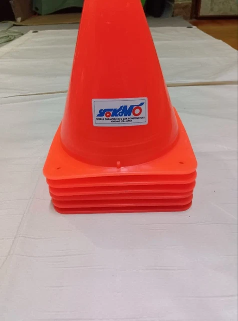 SET OF 6 red triangle color cones £79.25 - PicClick UK