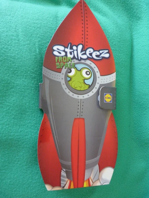 LIDL STICKEEZ FROM Space collector case and 16 figures great condition ...