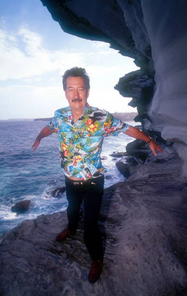 AUSTRALIAN ACTOR MICHAEL Caton at Bondi Beach on January 21, 1999 - Old ...