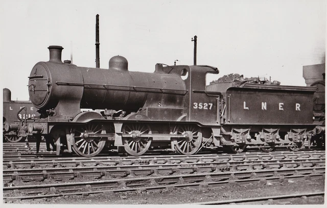 EX-GNR IVATT SUPERHEATED CLASS J22 0-6-0 No.3527 AS RUNNING c.1930. £1. ...