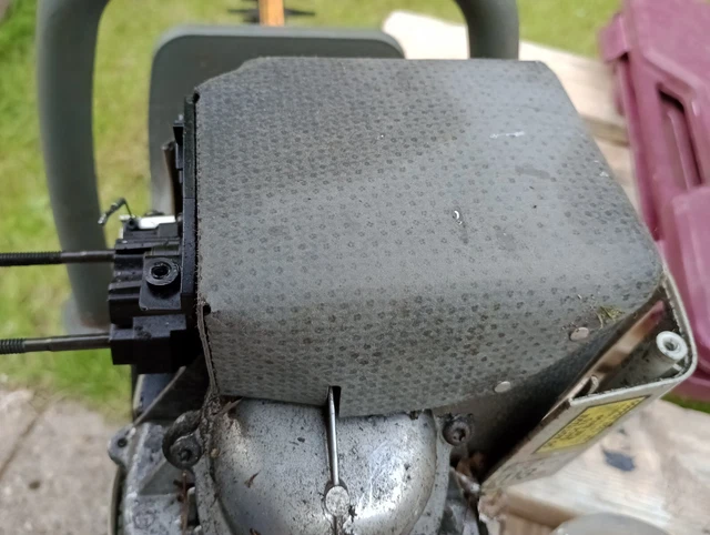 RYOBI RHT2660DA ENGINE EXHAUST COVER HEAT SHIELD FROM 2012 PETROL ...