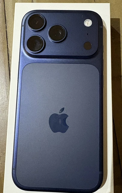 APPLE IPHONE 17 Pro 256GB NAVY £771.70 - PicClick UK