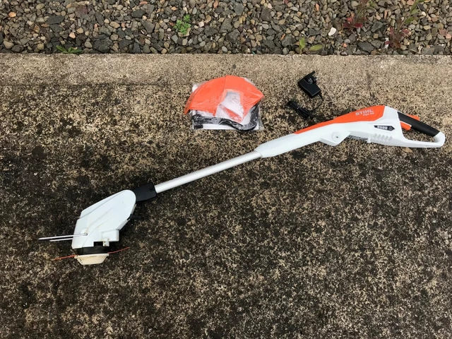 STIHL FSA 45 18V Cordless Grass Trimmer with Integrated Battery £1.00 ...
