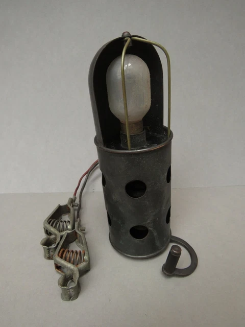 WWII AIR MINISTRY AM RAF Cockpit Inspection Lamp Mk.II 5C/369 £59.95 ...