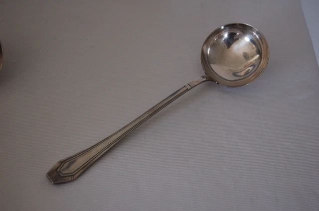 ANCIENNE LOUCHE DE service de table en métal argenté 10 J B - 10 Gr ...