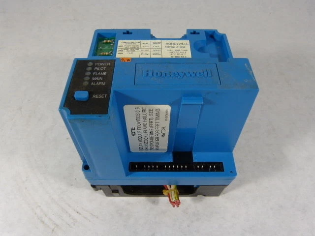 HONEYWELL RM7890A-1056 FLAME Safeguard Airflow Switch USED $211.89 ...
