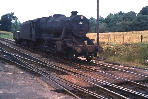 ORIGINAL COLOUR SLIDE of 48452 LMR Stanier 8F steam loco £4.99 ...