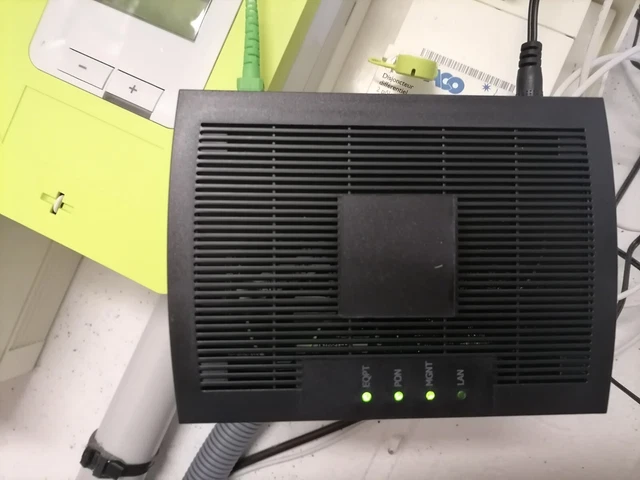 BOITIER FIBRE (NEUF) ONT SFR RED Altice Labs + câble Ethernet + transfo ...