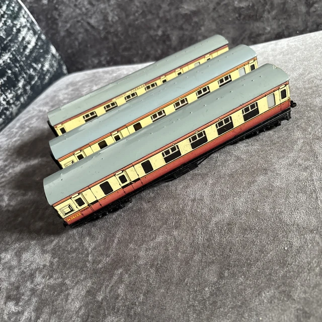 X3 HORNBY DUBLO M26133 Coaches OO Gauge £8.64 - PicClick UK