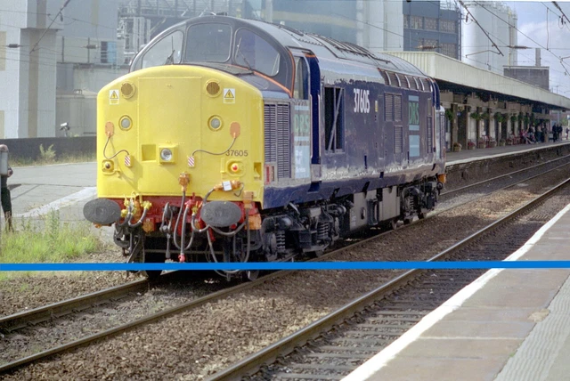 TRAIN NEGATIVE CLASS 37 605 IN DRS LIVERY £0.99 - PicClick UK