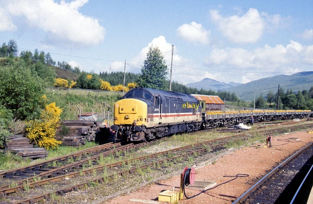 ORIGINAL 35MM SLIDE BR Class 37 no.37404 at Crianlarich +rights for use ...