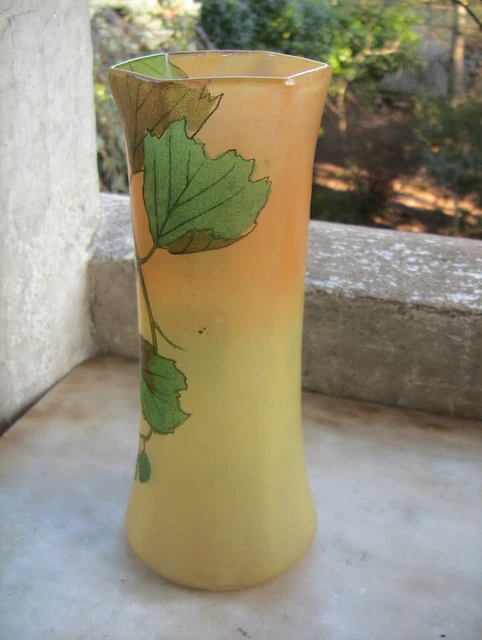 LEGRAS JOLI VASE en verre émaillé d'une branche d'arbre sur fond jaune orangé EUR 42,00 ...