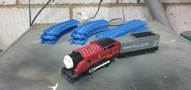 TOMY TRACKMASTER BOOTLEG Thomas & Friends Set (Not For Children) Red ...