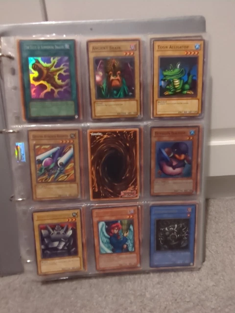 COLLECTION OF POKÉMON And Yu-Gi-Oh Cards - 250+ cards roughly £17.00 ...