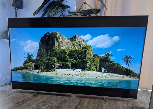 PHILIPS 65 INCH Ambilight 4K TV model PUS7956/12 £200.00 - PicClick UK