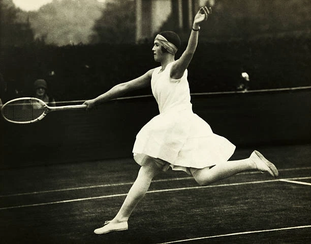 MISS V MONTGOMERY In Play Against Mrs Lycett Historic Old Photo EUR 6 ...