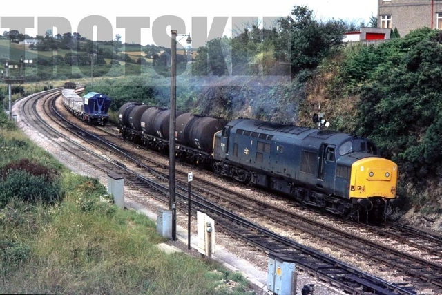 35MM SLIDE BR British Railways Diesel Loco Class 37 37299 1988 Original ...