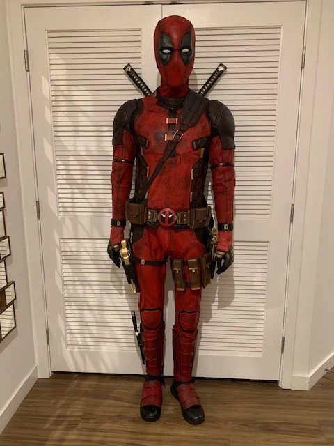 DEADPOOL 3 (DEADPOOL & Wolverine) Replica Suit £3,569.57 - PicClick UK
