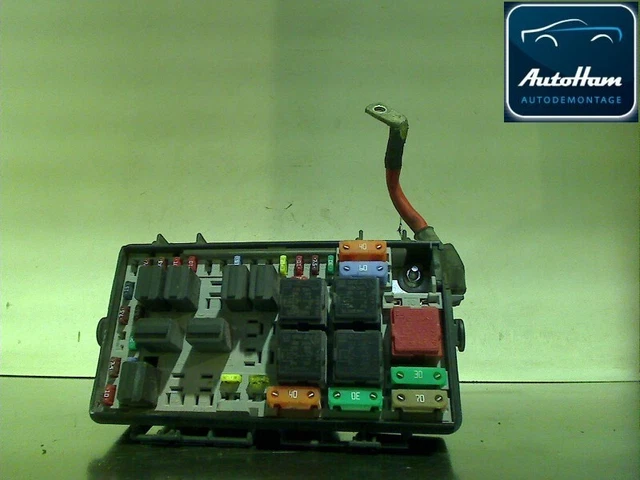 BOITIER FUSIBLES FUSE BOX Opel Corsa D 2008 13217394EH / 93189211 / ...