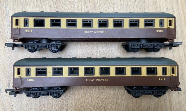 2X HO GAUGE Lima Great Western 5016 Coach, Model Railway, Chocolate ...