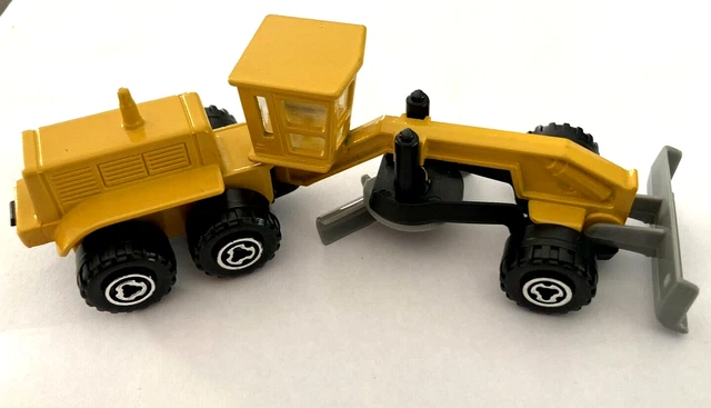 MAJORETTE ENGIN DE chantier n°331, niveleuse jaune EUR 20,00 - PicClick FR