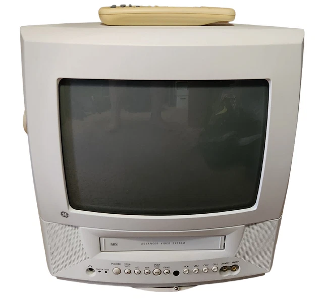 VINTAGE GE 13& TV VCR Combo 13TVR72 - Retro Gaming Television Tested ...