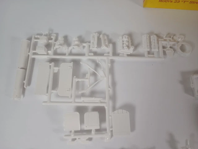 BIG DADDY ED Roth Tweedy Pie Revell 1:25 Model Kit H-1286 Parts Lot ...