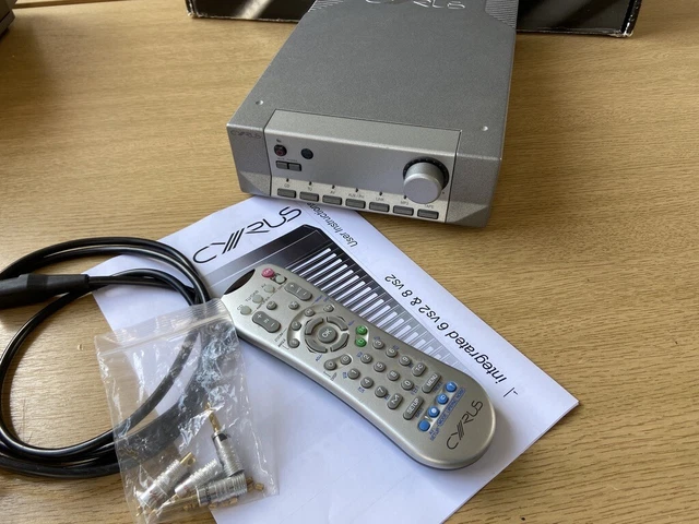 CYRUS 6VS2 INTEGRATED amplifier, quartz, remote, power lead, speaker ...