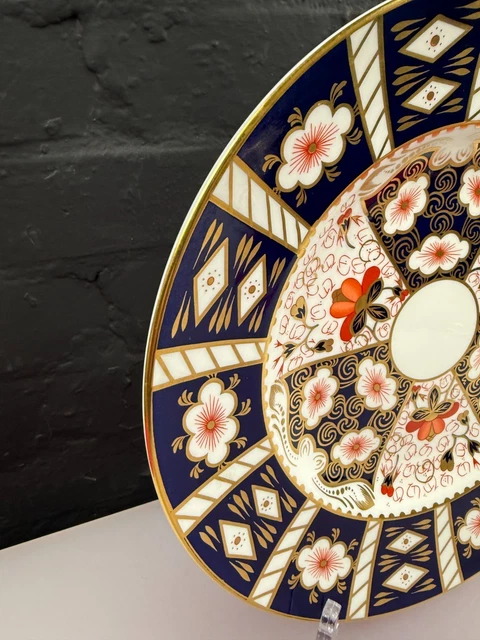 ROYAL CROWN DERBY Traditional Imari 2451 Dinner Plate 10.5" Wide XLI ...