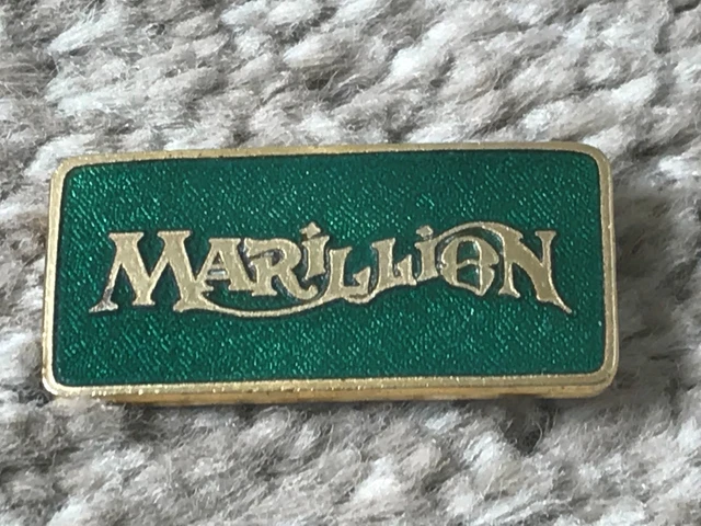 MARILLION LOGO VINTAGE 1980s ENAMEL BADGE - green version fish / pop ...