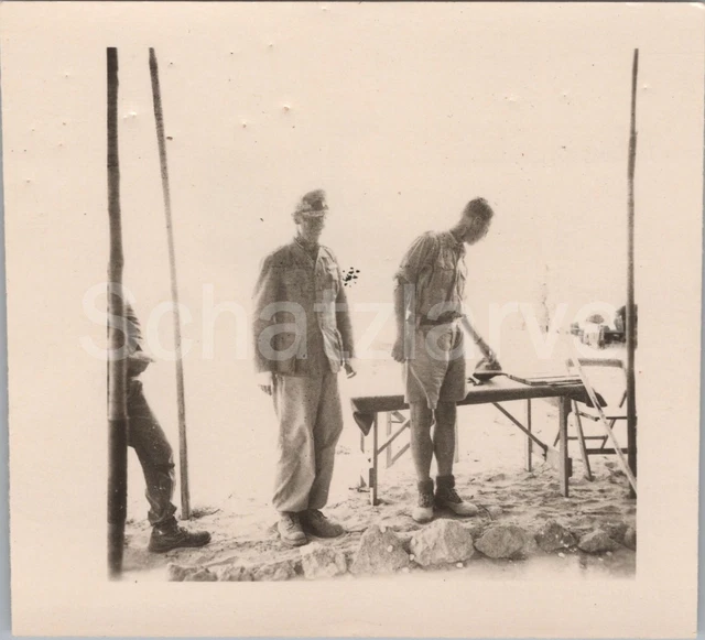 FOTO PANZER GR. Afrika (DAK) Besprechung vor Tobruk 01 (MJ-40)1025 EUR ...
