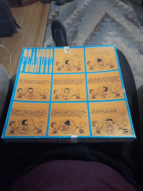 VINTAGE 1000 PIECE Peanuts Comic Strip Giant Family Jigsaw Puzzle £79. ...