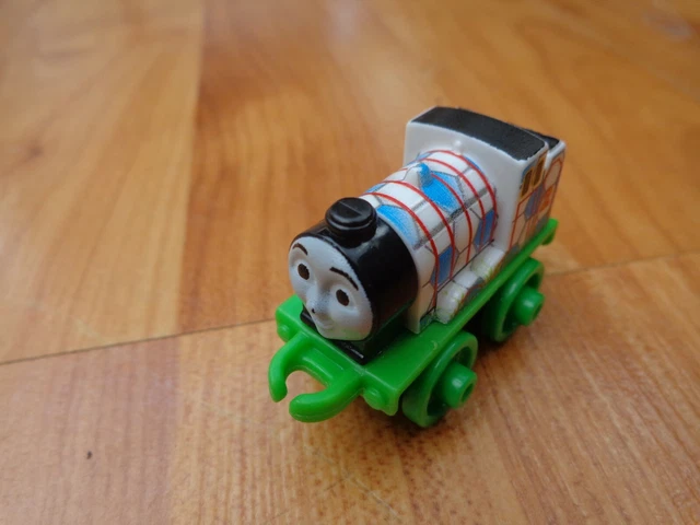 FISHER PRICE THOMAS & Friends Minis - Fußball SPORTS Edward Loco Motor ...