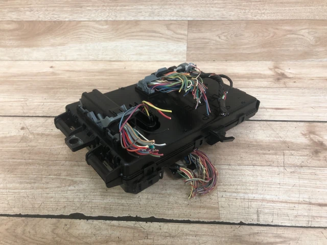 FORD MUSTANG OEM Front Body Control Module Bcm Sam Fuse Box Fuses Block ...