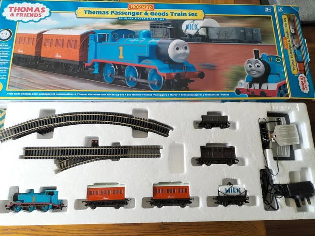 HORNBY THOMAS THE Tank Engine And Friends Passenger & Goods Train Set ...