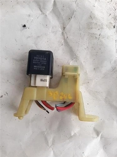 UNITE ELECTRONIQUE - Toyota HILUX II Pick-up (_N_) 2.4 D 2L 9098704002 ...