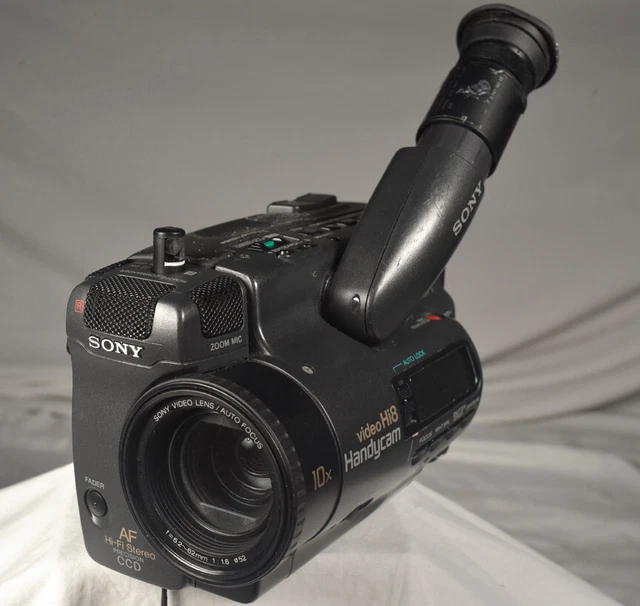 SONY HANDYCAM VIDEO Hi8 / CCD-TR101 /AF HI-FI stéréo précision CCD ...