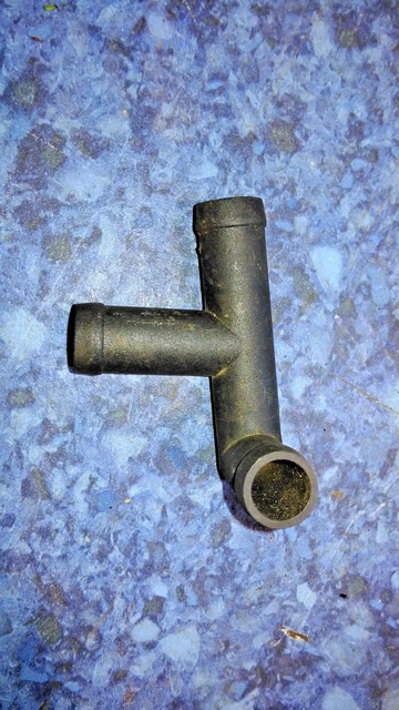 PORSCHE 924S 944 (1981-1991) Y Piece Pipe Connecting Hose 94411036302 £ ...