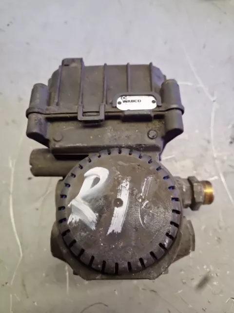 MERCEDES ACTROS MP4 Front Ebs Modulator £225.00 - PicClick UK