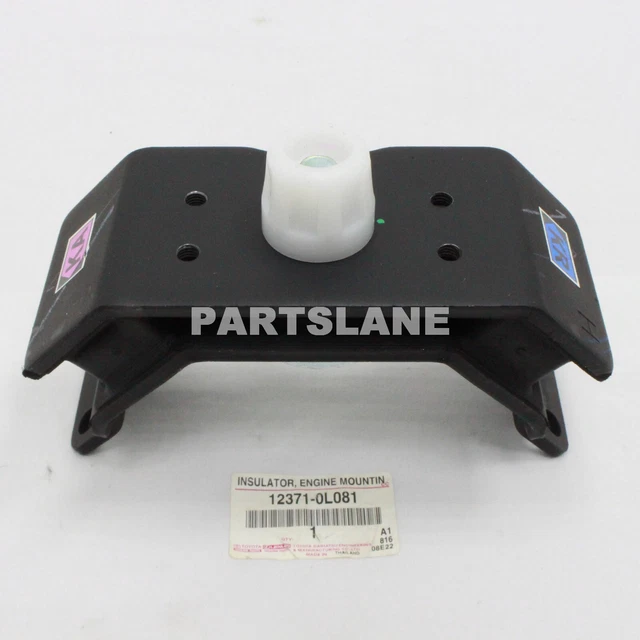 TOYOTA HILUX KUN25 OEM Genuine Rear Engine Mounting Insulator 12371 ...