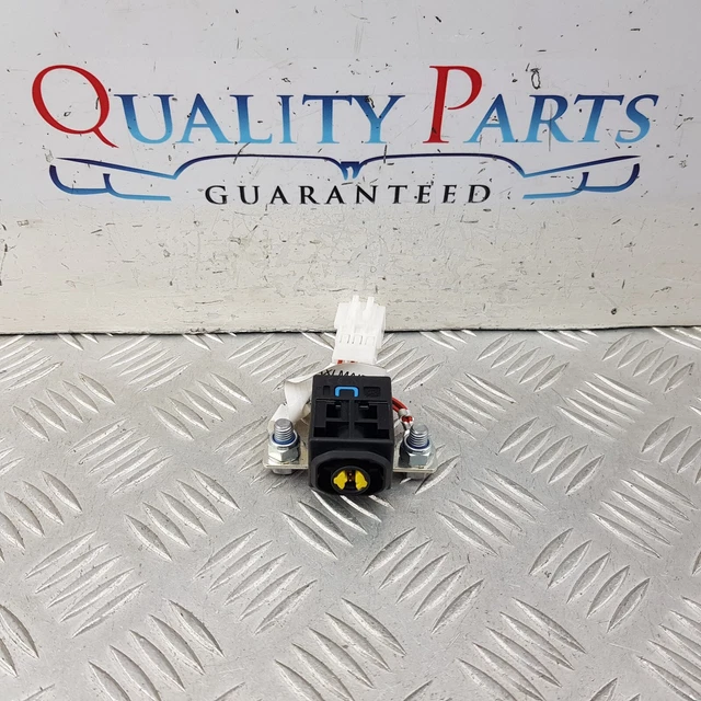 MERCEDES E CLASS Battery Disconnect Pyroswitch Pyrofuse W212 2013 ...