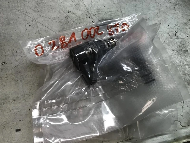 CAPTEUR DE PRESSION de rampe injection BMW SERIE 1 (E81) 0281002870 EUR ...